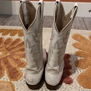 Idyllwind | Shoes | Brand New White Leather Idyllwind Boots | Poshmark